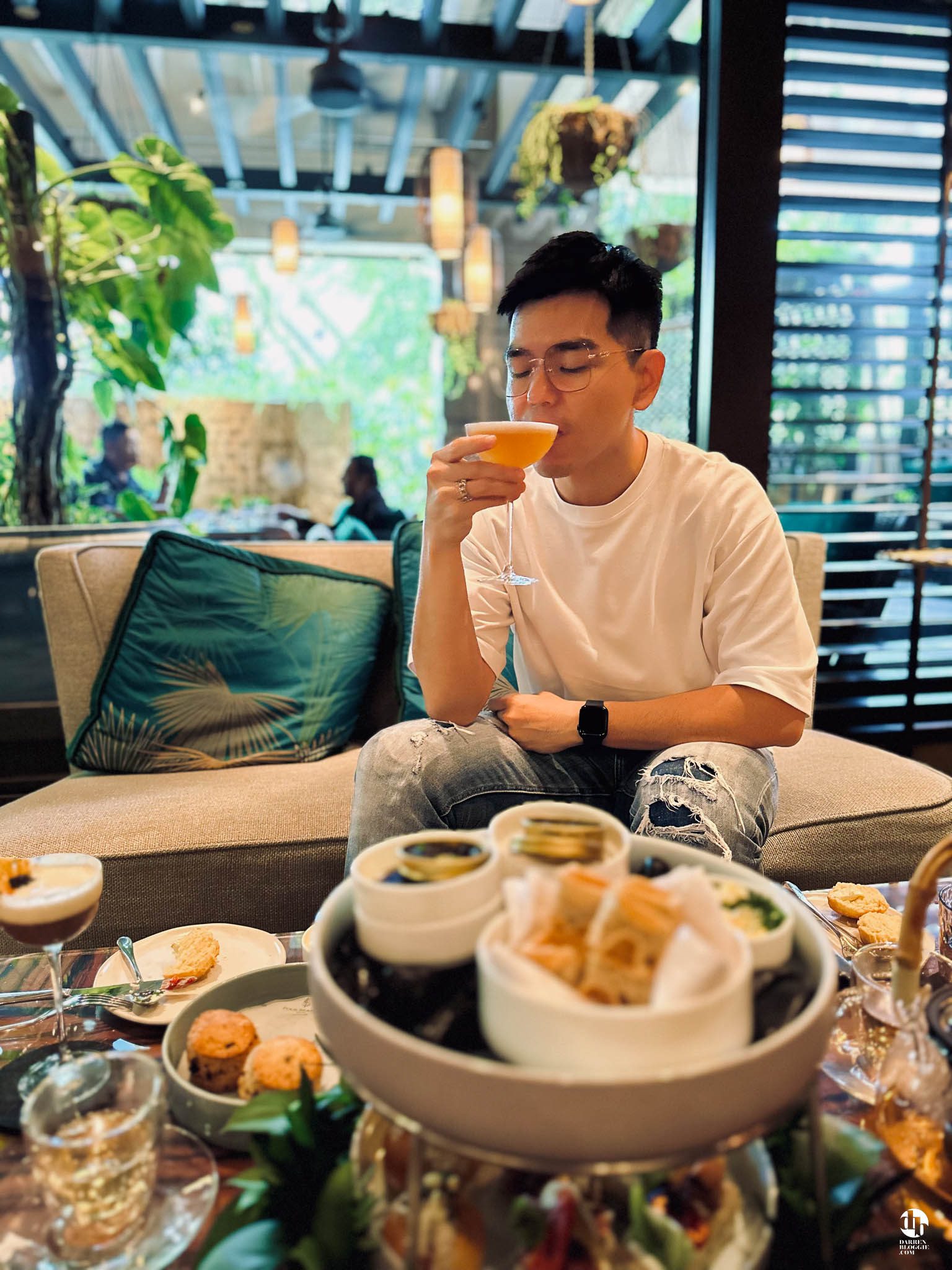 Experience an Enchanting Afternoon of Decadence at Four Seasons Hotel ...